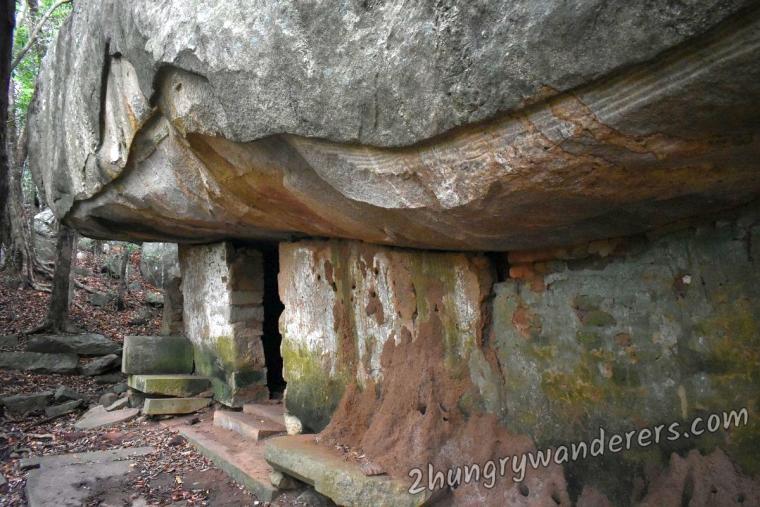 Ritigala - simple yet impressive ancient forest monastery | 2 Hungry ...